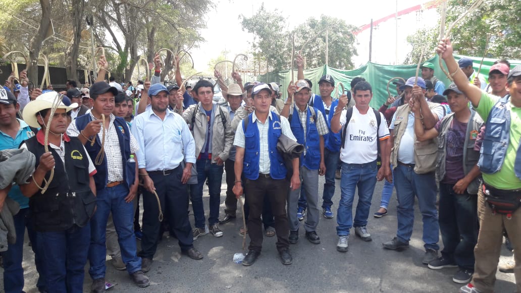 Ronderos y trabajadores de salud exigen más presupuesto para el sector