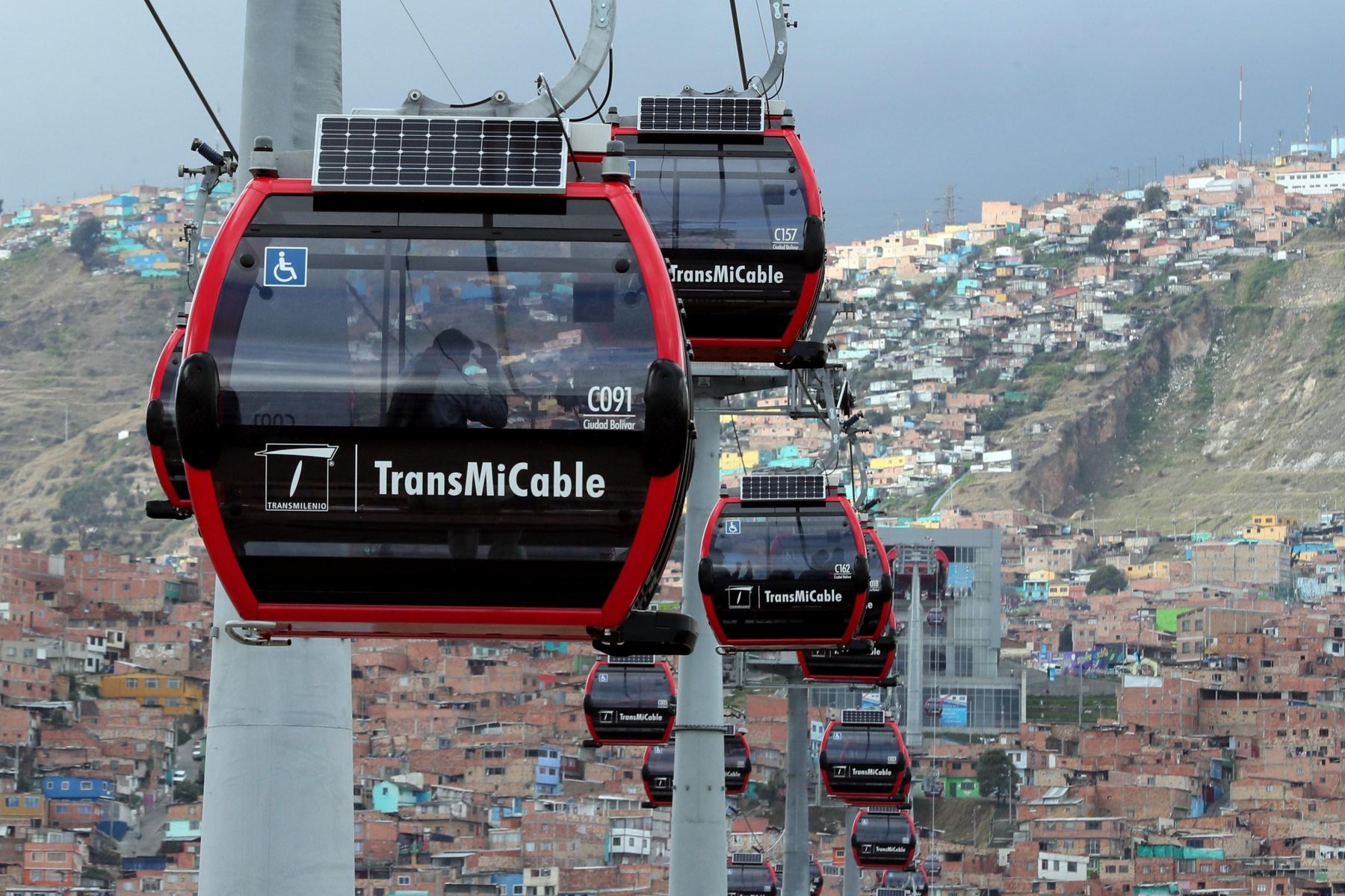 Inauguran el primer teleférico de transporte masivo en Bogotá