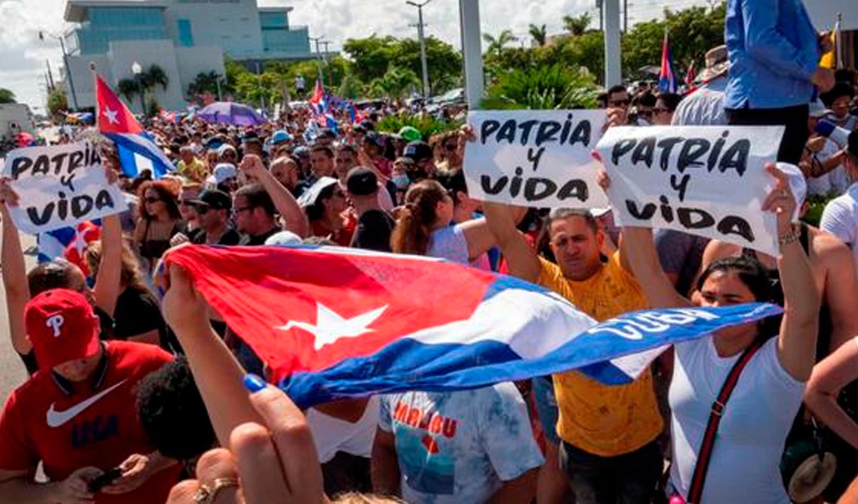 Protestas en Cuba: miles de cubanos salen a las calles al grito de ...