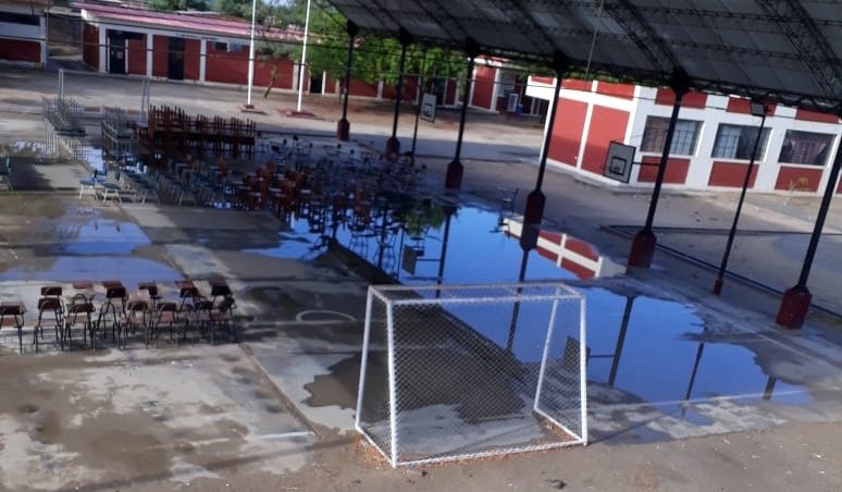 Castilla: Escolares recibirán clases en patio del colegio debido a ...