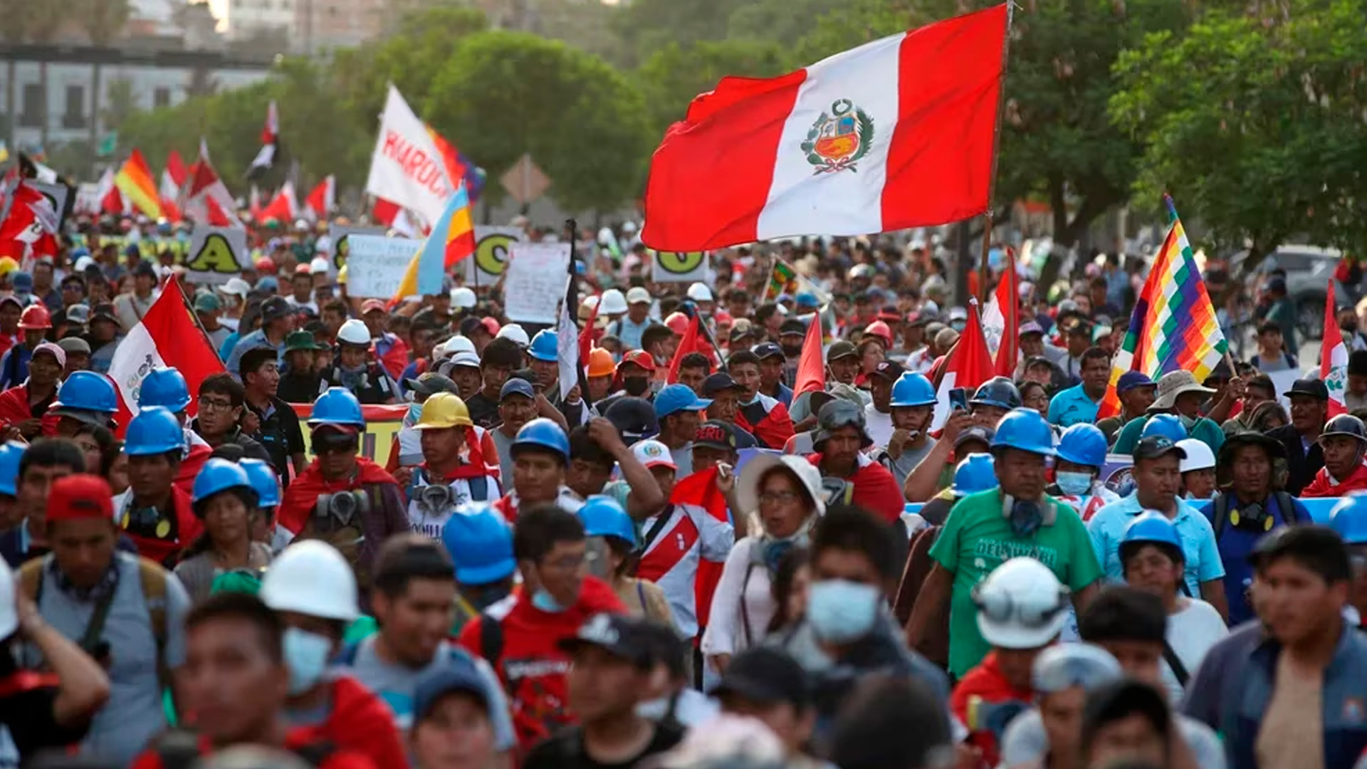 Más de 50 ronderos de Huancabamba se dirigen a Lima para la tercera ...