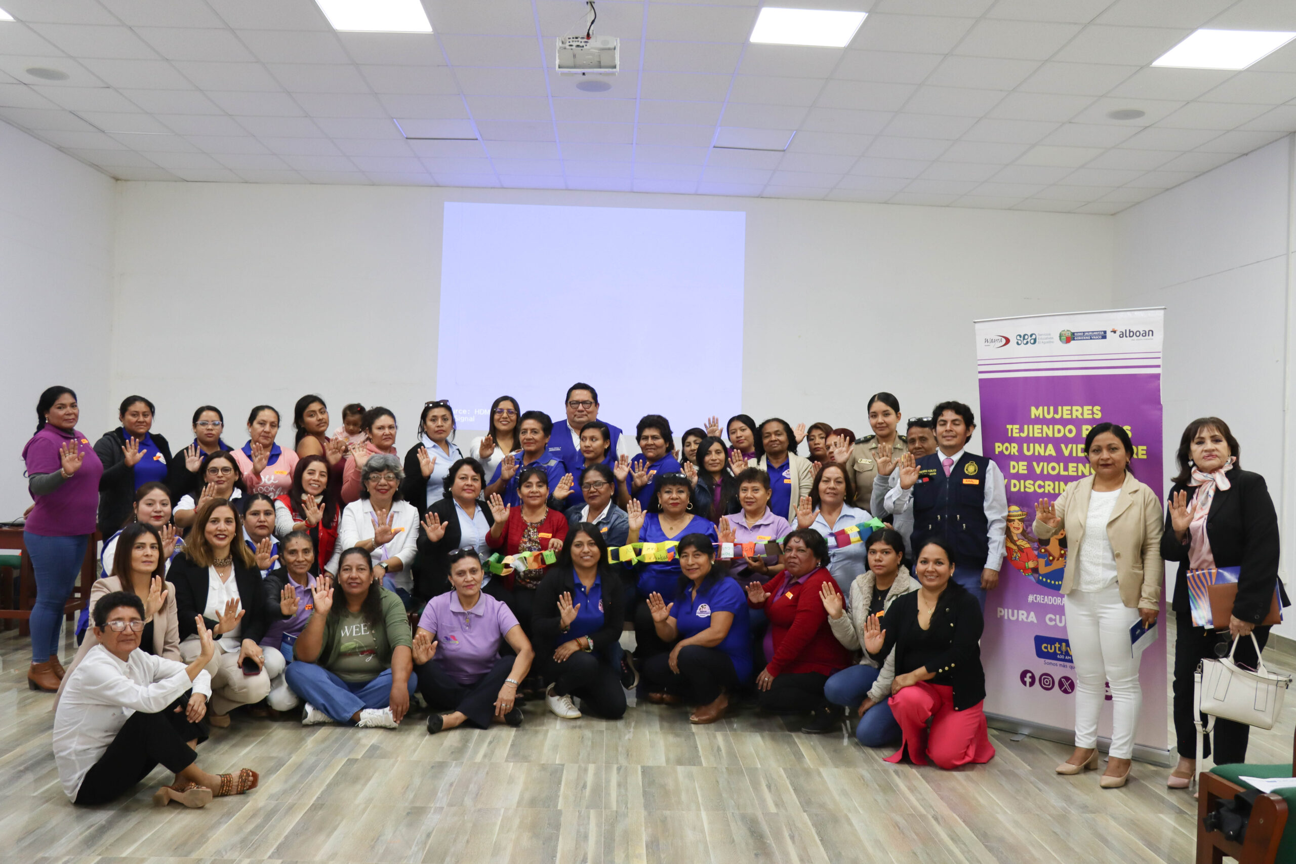 Autoridades y organizaciones de mujeres acuerdan compromisos clave para erradicar la violencia ...