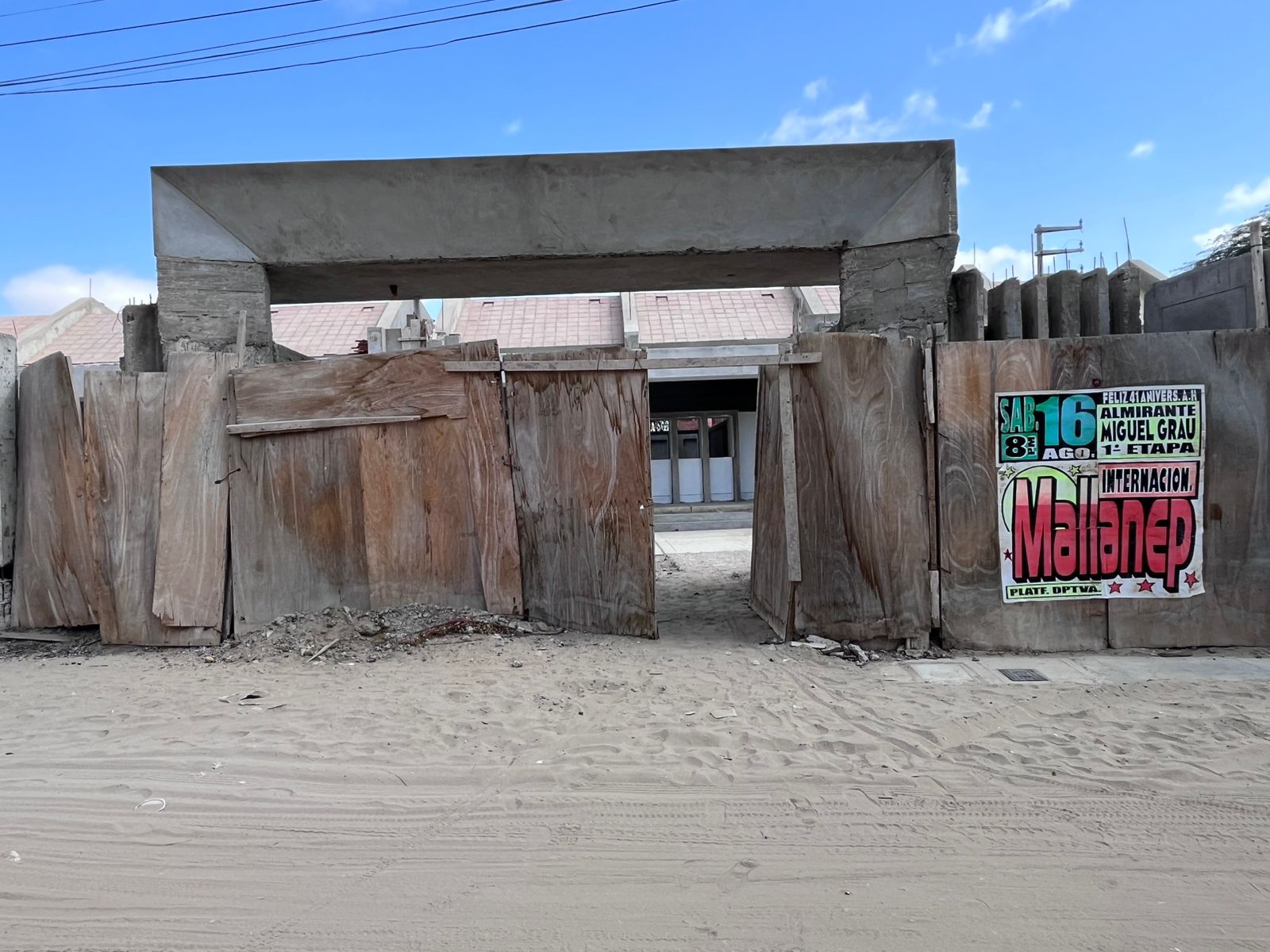 I.E. N.° 1396: más de tres años de obra paralizada afectan a decenas de ...